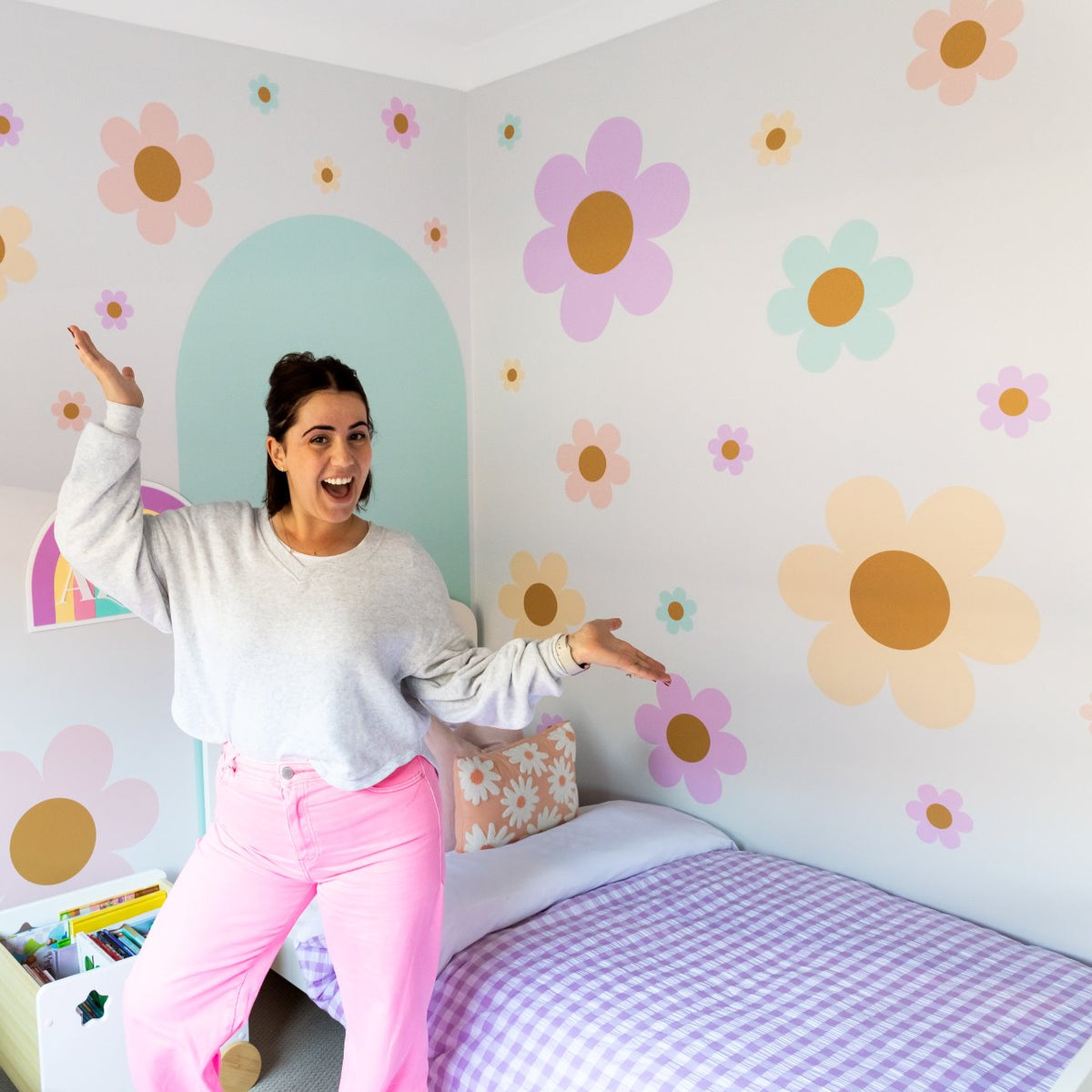 Sarah + George Rooms – Blond + Noir